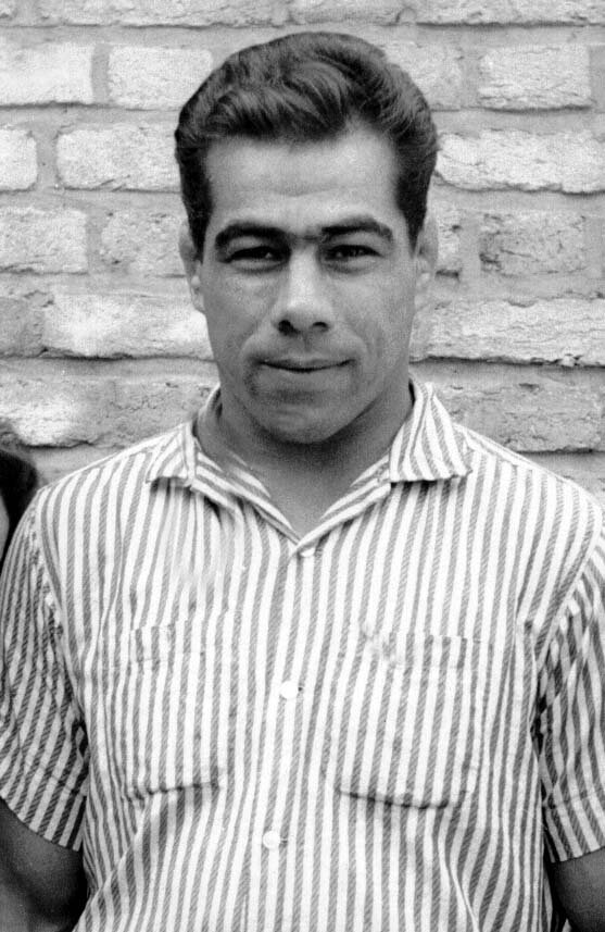 وقتی مردم تختی را به برادر شاه ترجیح دادند +عکس‌ - اطلاعات آنلاین